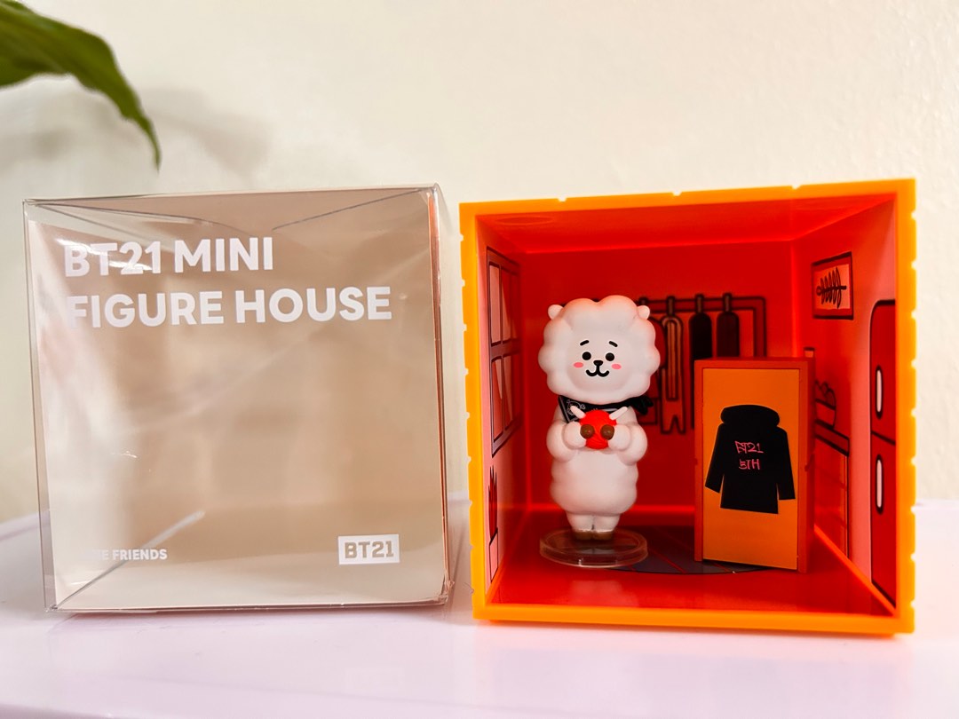 BT21 RJ MINI FUGURE HOUSE, Hobbies & Toys, Memorabilia & Collectibles ...