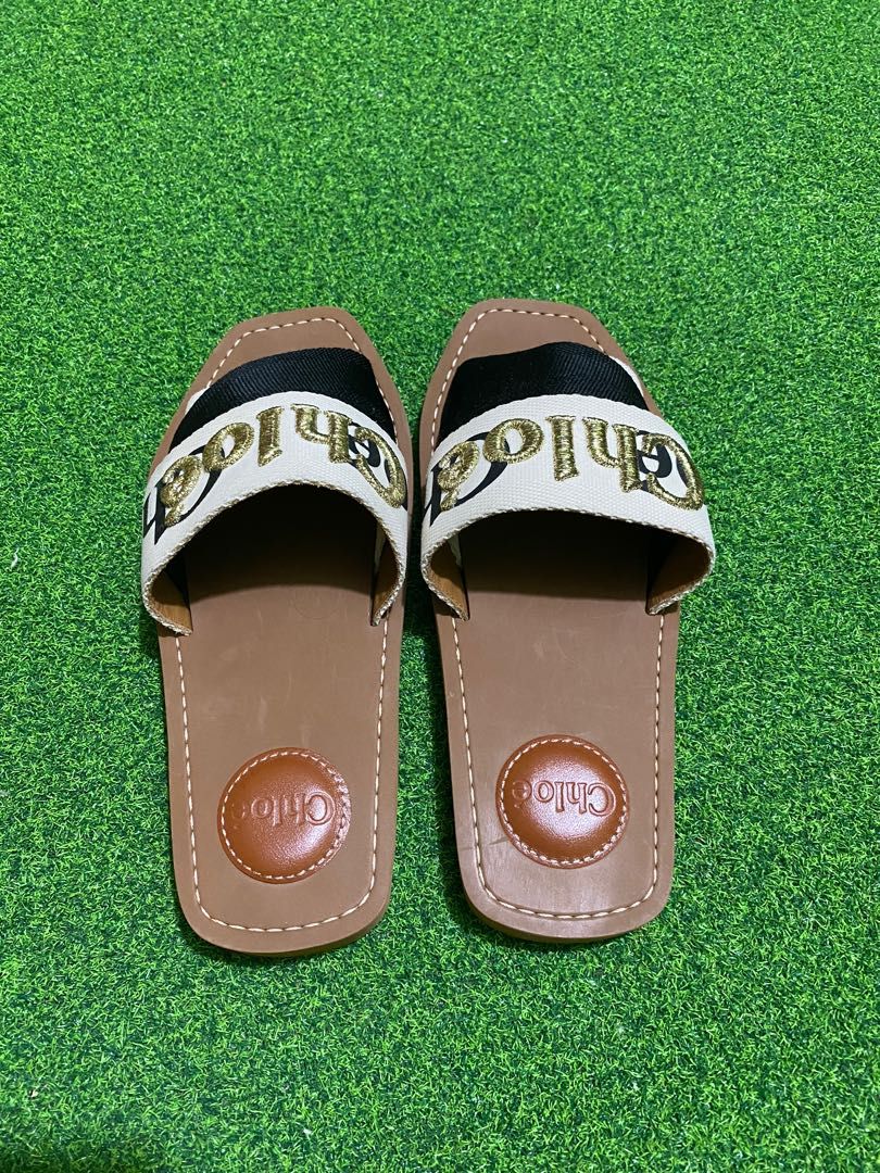 Chloe slides on Carousell