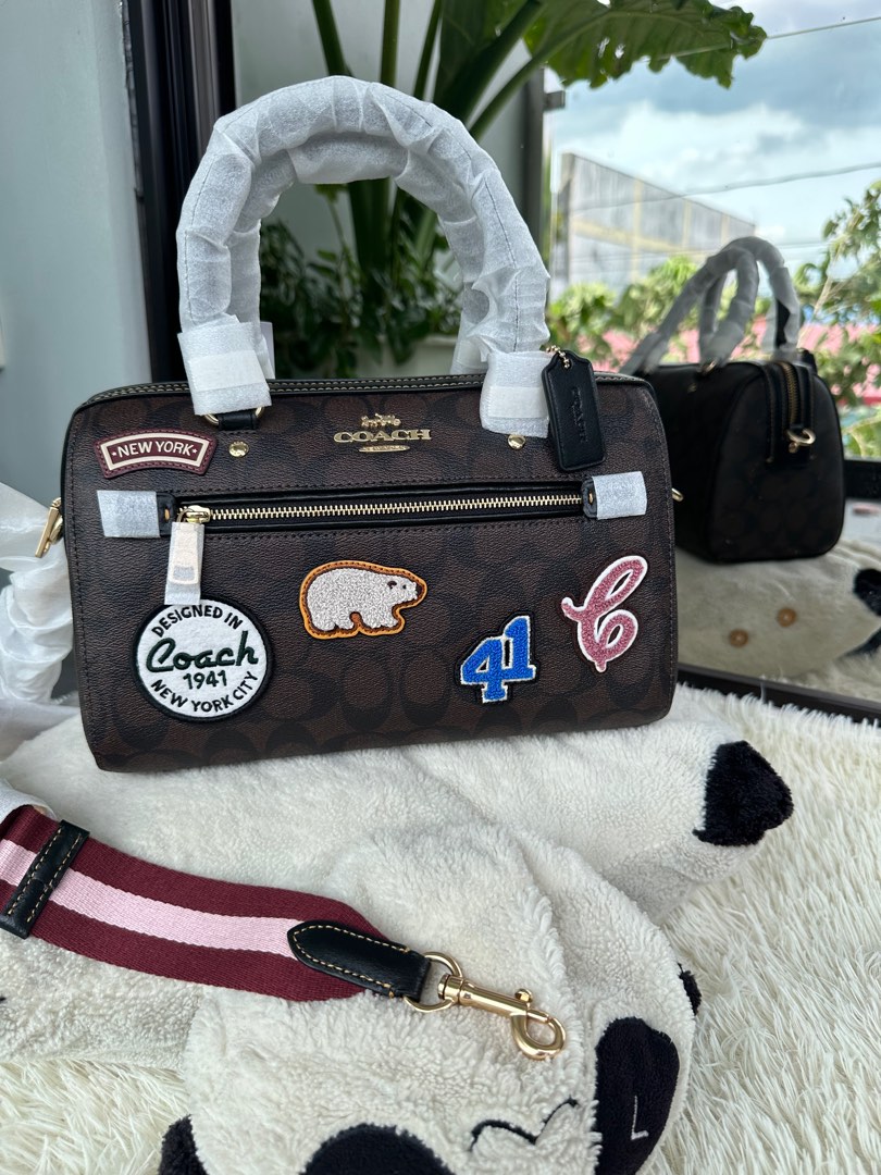 coach rowan ski patches, Women's Fashion, Bags & Wallets, Cross-body ...