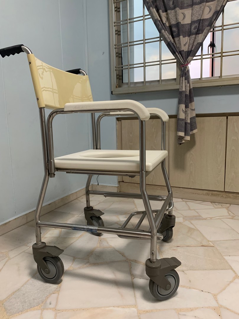 Commode, Furniture & Home Living, Bathroom & Kitchen Fixtures on Carousell