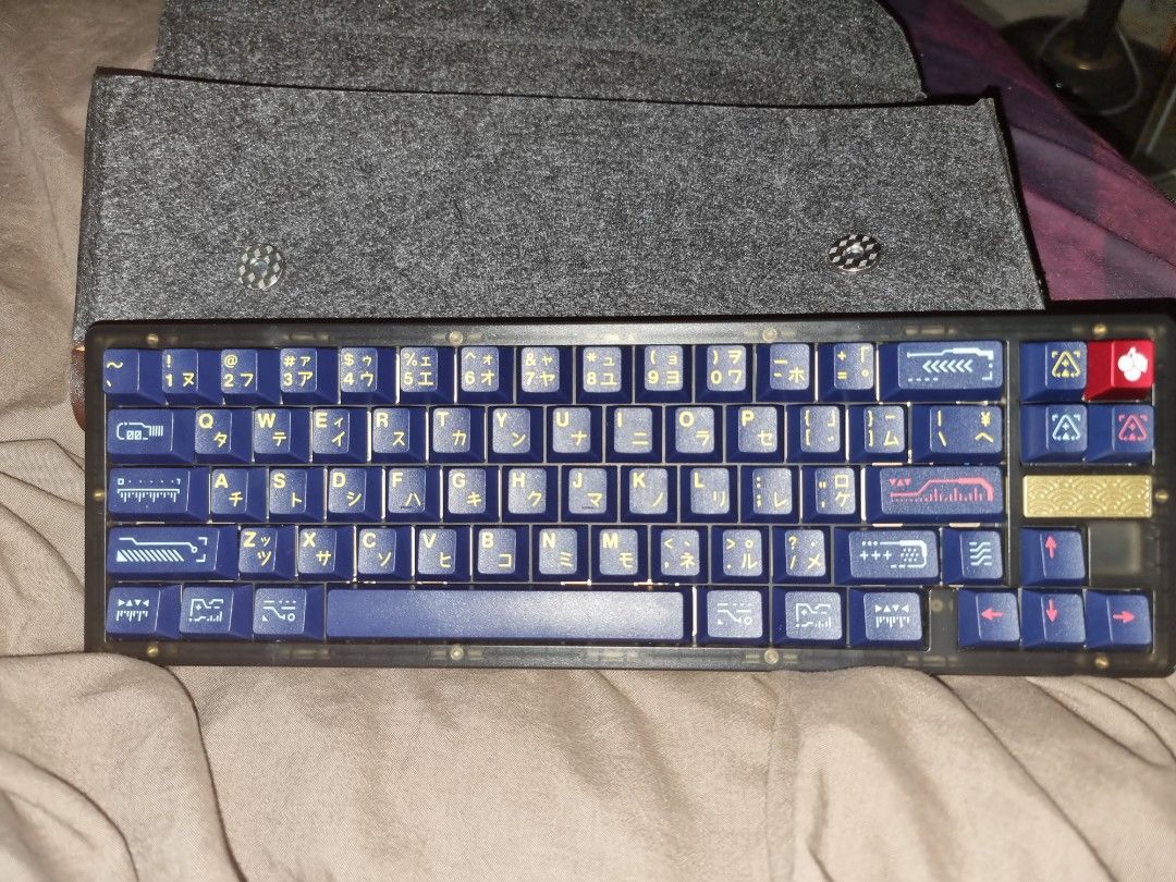 Custom keyboard ikki68 + gmk neo tokyo will include set, Computers ...