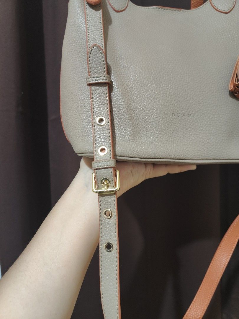 Duani 2toned bucket bag on Carousell