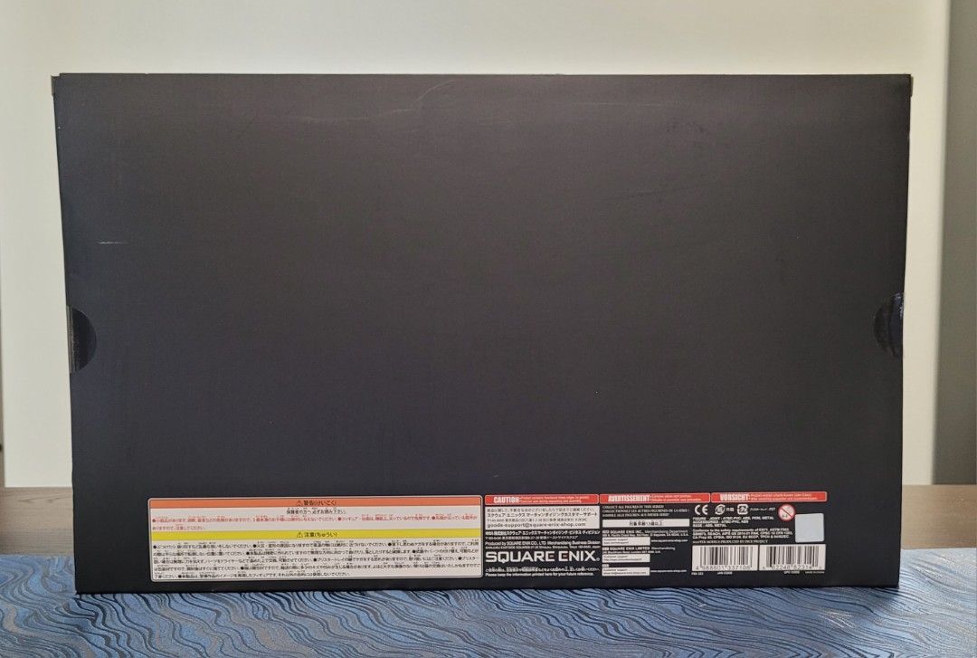 Final Fantasy VII Remake Cloud Strife and Hardy Datona Play Arts Figure ...