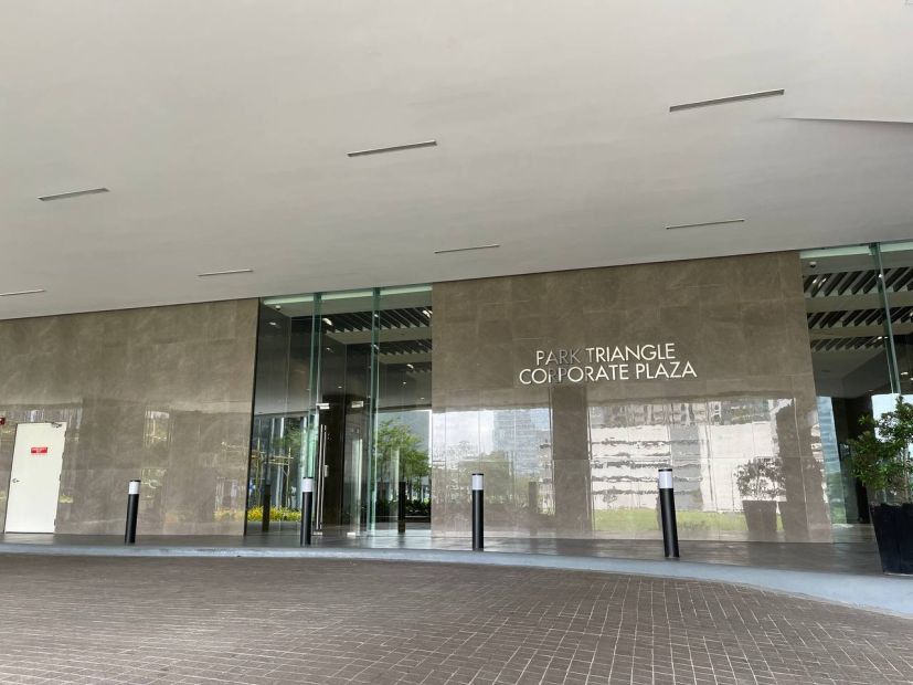 FOR SALE: Park Triangle Corporate Plaza 527 sqm Office Space in BGC ...