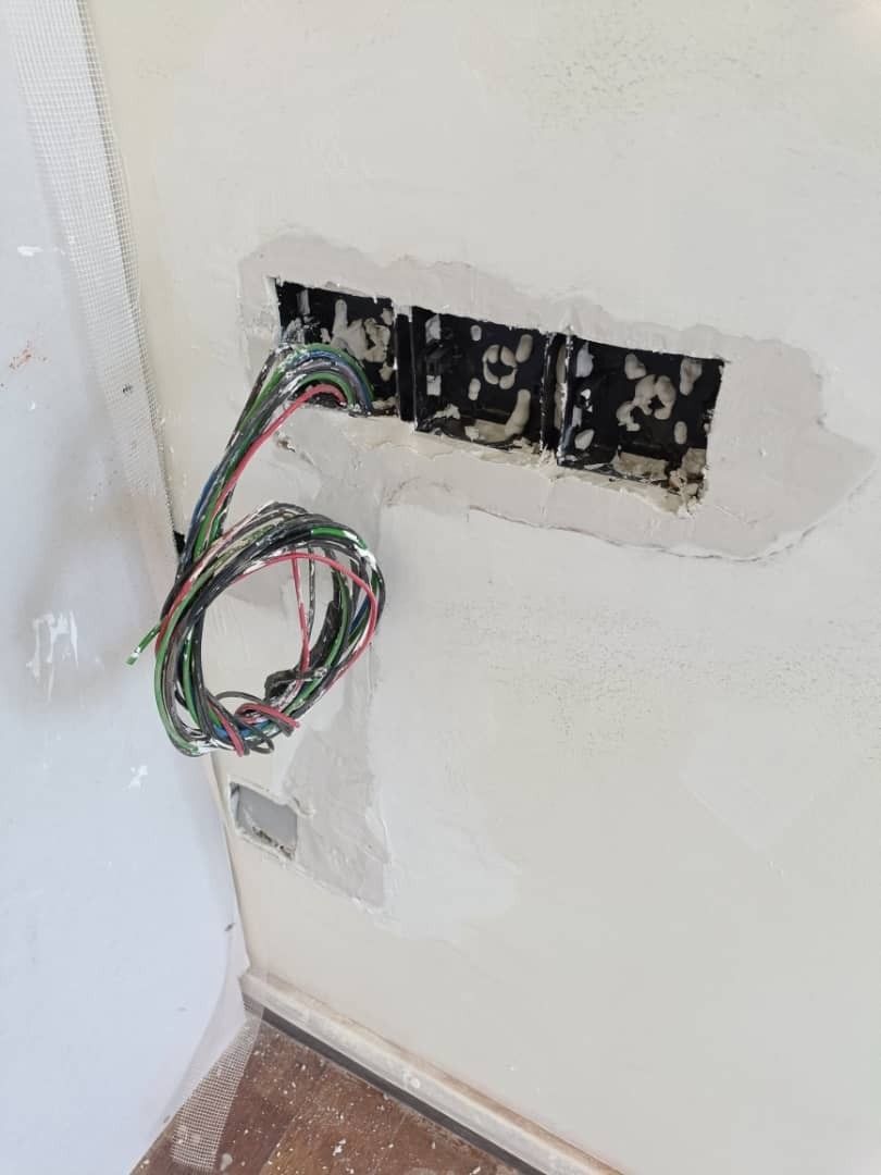 Hacking conceal Electric Wiring Plaster Ceiling, Services, Home ...