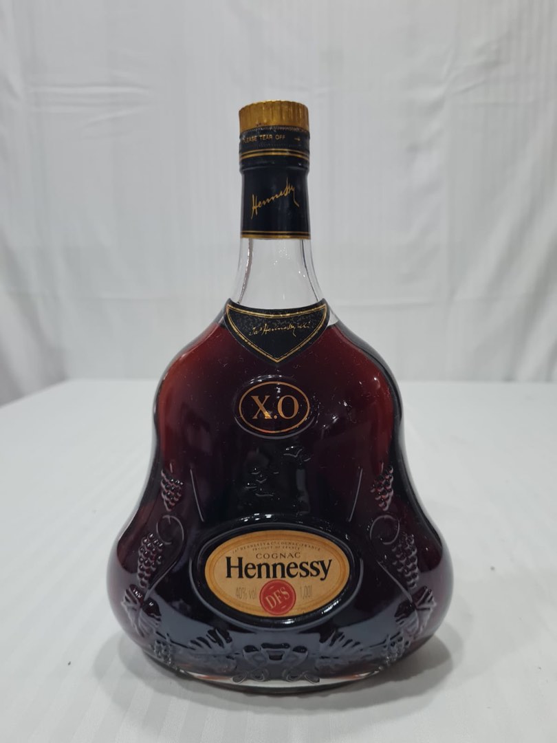 Hennessy XO 1L, Food & Drinks, Alcoholic Beverages on Carousell
