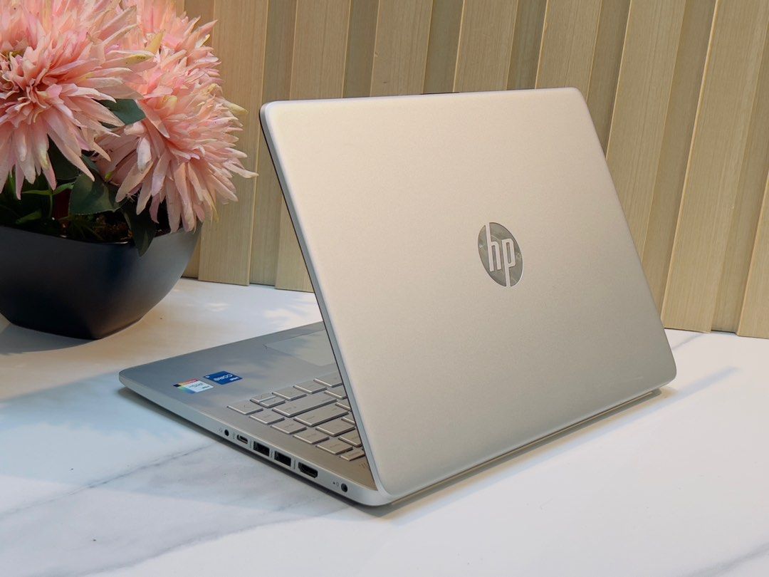 HP Laptop 14-dq2078wm i5-11th Gen 16GB RAM 256GB SSD 720P 14.1 inch ...