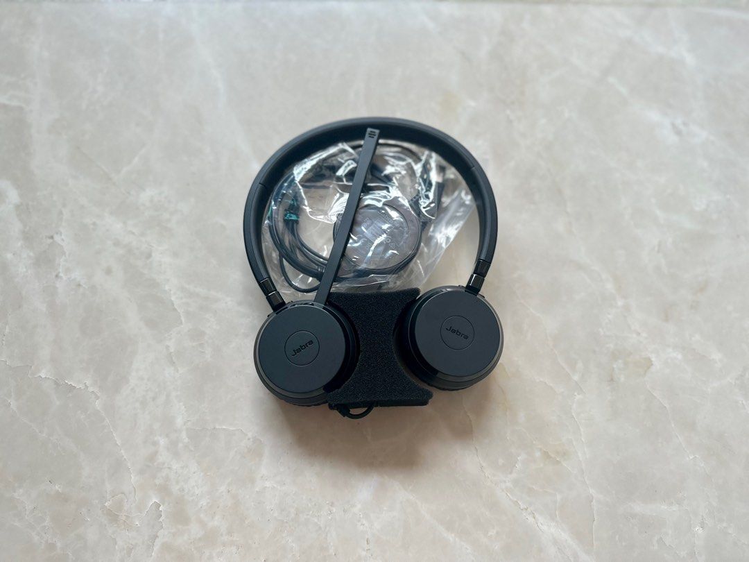 Jabra Evolve 30 HSC060 ENC060, Audio, Headphones & Headsets on Carousell