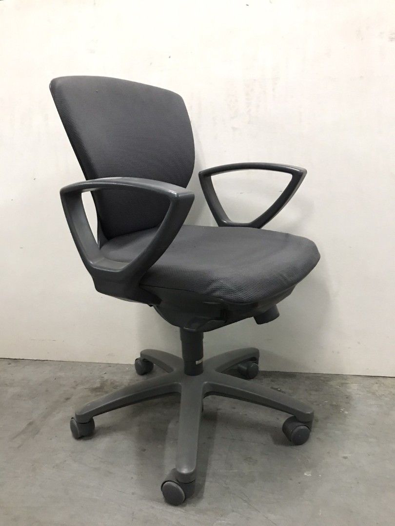 KOKUYO HeavyDuty Swivel Chair on Carousell