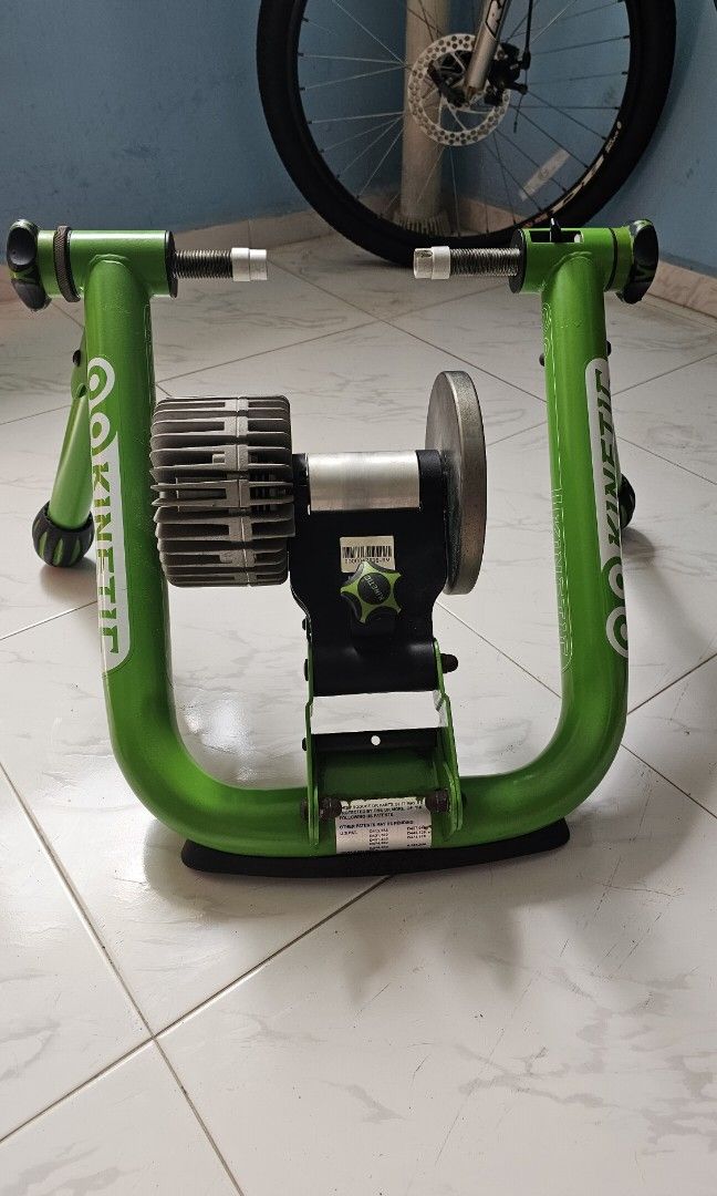 Kurt Kinetic Road Machine for road bikes and brompton adaptor, Sports ...