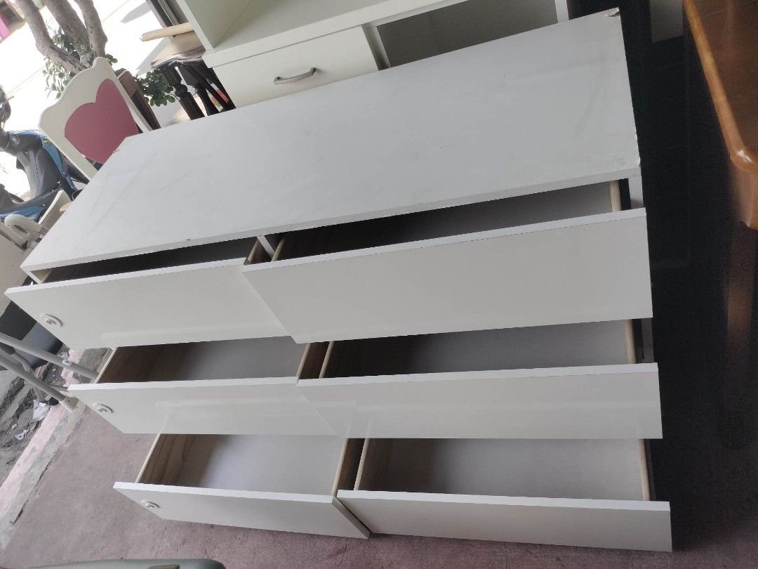 LAteral drawers on Carousell