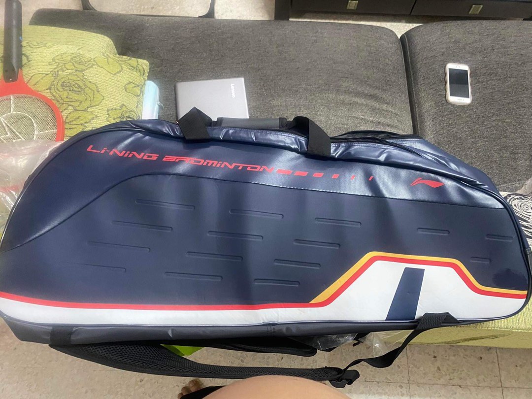 Lining badminton racket bag, Car Accessories, Accessories on Carousell