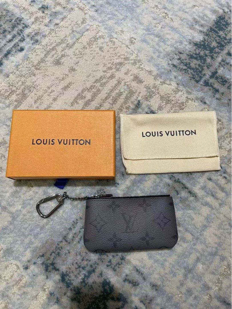 Louis Vuitton lv零錢包, 名牌精品, 精品配件在旋轉拍賣