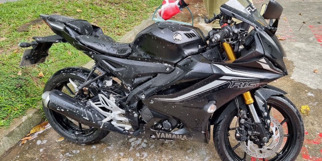 Maintenance Wash: Yamaha R15, Motorcycles, Motorcycle Accessories on ...