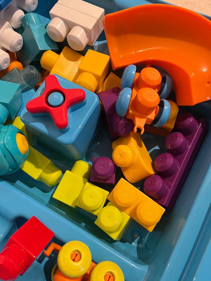 Mega Blocks Table, Hobbies & Toys, Toys & Games on Carousell