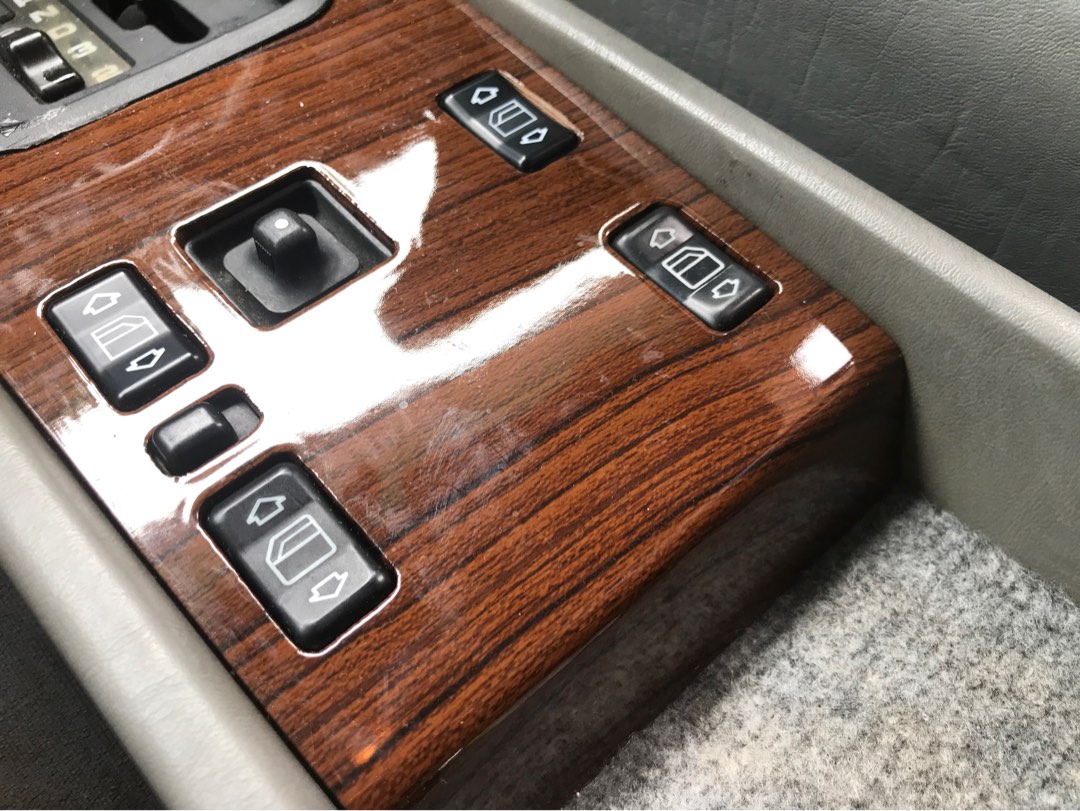 Mercedes-Benz W124 Center Console Wooden Trim (Zebrano), Car ...