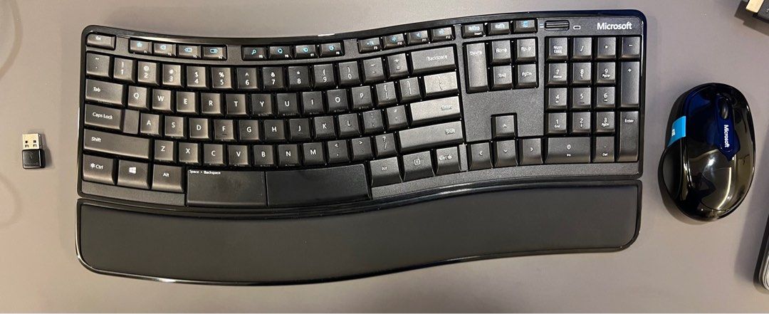 Microsoft Wireless sculpt mouse and keyboard, Computers & Tech, Parts ...