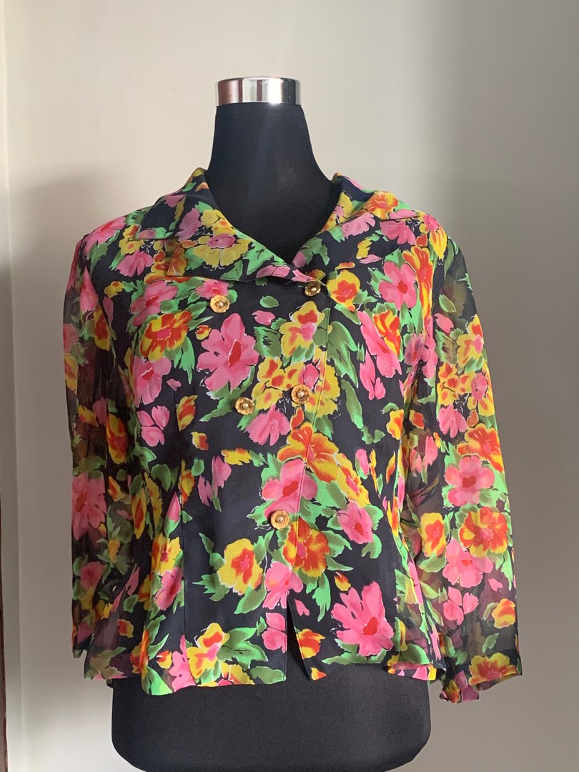 Midnight blue floral on Carousell