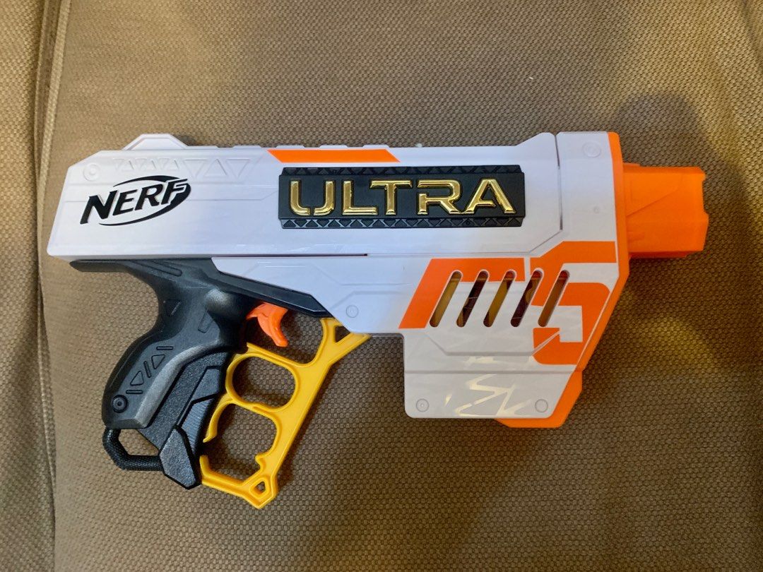 Nerf ULTRA FIVE (with 4 darts), 興趣及遊戲, 玩具 & 遊戲類 - Carousell