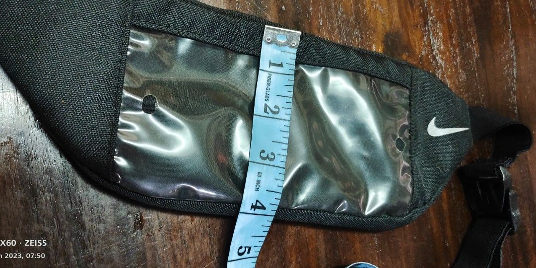 NIKE Pouch/Waist Bag, Men's Fashion, Bags, Belt bags, Clutches and ...