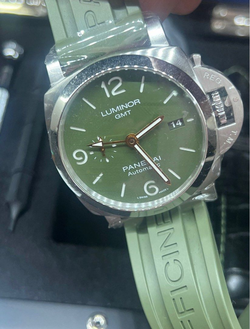 Panerai Luminor GMT MS Dhoni Limited edition. Pam 1056 . 250 pieces ...