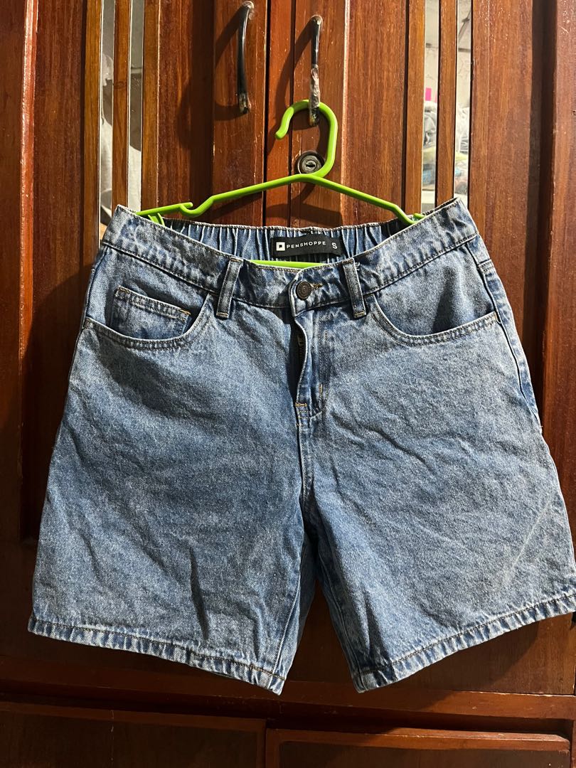 Penshoppe Maong Denim Short, Men's Fashion, Bottoms, Chinos on Carousell