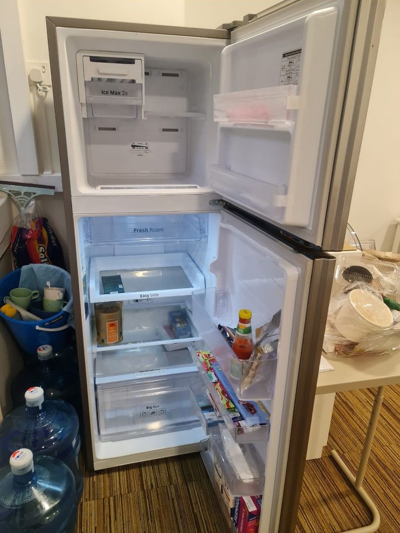 Samsung 225L 2 Door Fridge, TV & Home Appliances, Kitchen Appliances ...