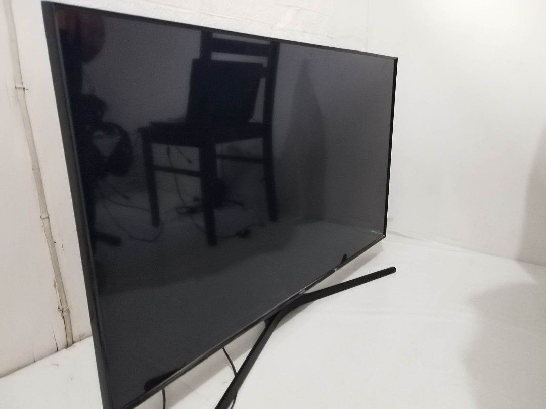Samsung LED TV 50 inches on Carousell