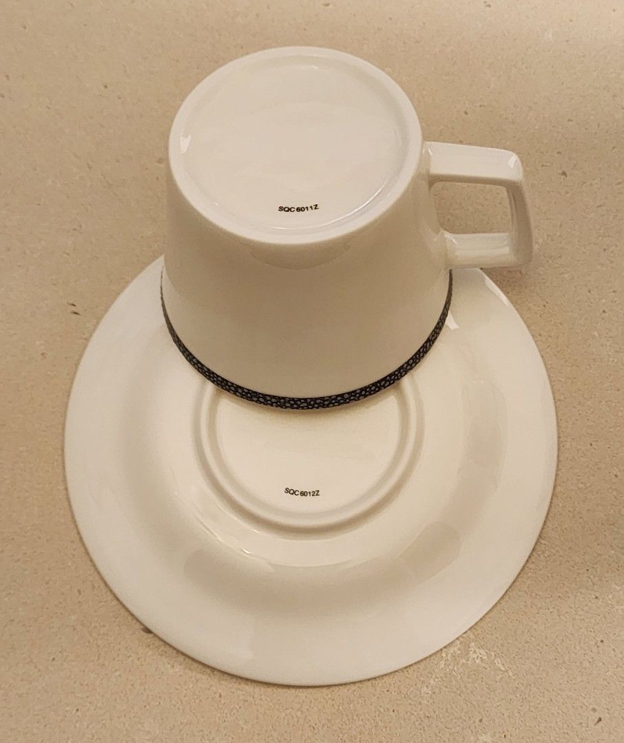 Singapore Airlines (SIA) SQ First Class cup and saucer, Furniture ...