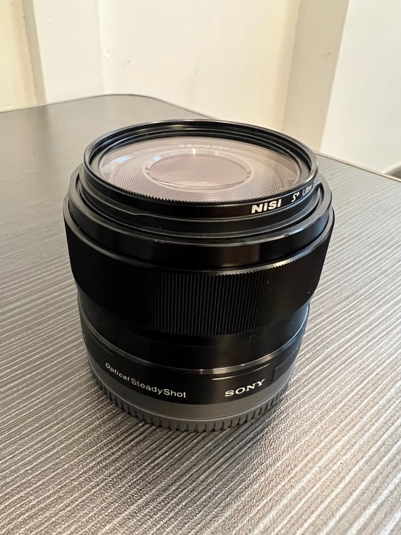 Sony 35mm F1.8 OSS APSC, Photography, Lens & Kits on Carousell