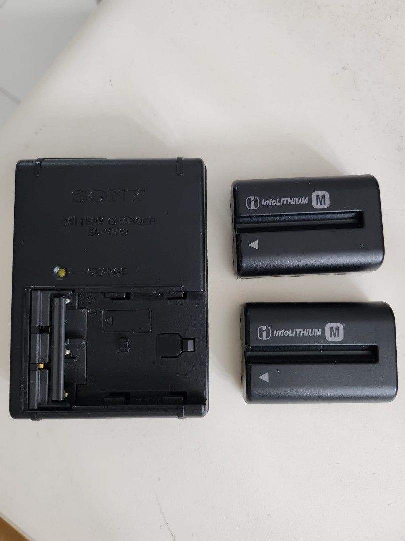 Sony A 65 SLT Camera, Photography, Cameras on Carousell