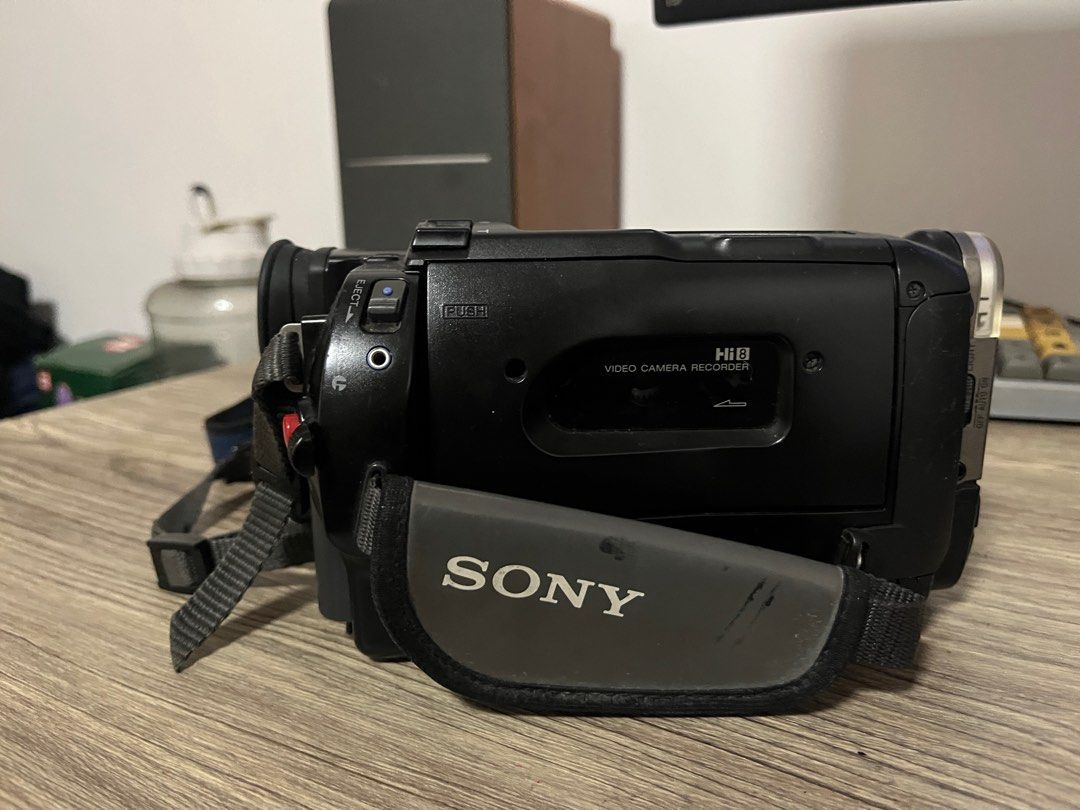 Sony CCD-TR516 NTSC (1994) on Carousell