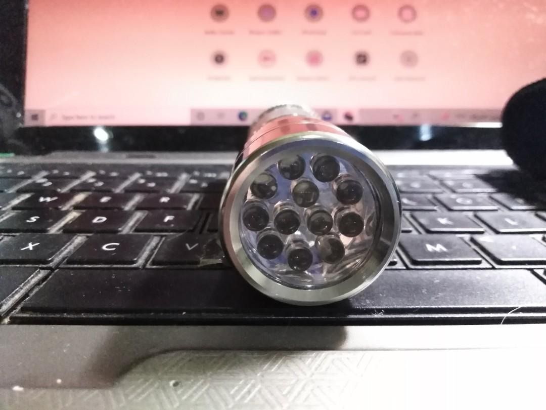 Sony Limited Edition LED torch light with Hand grip & Case ( 3 x AAA ...