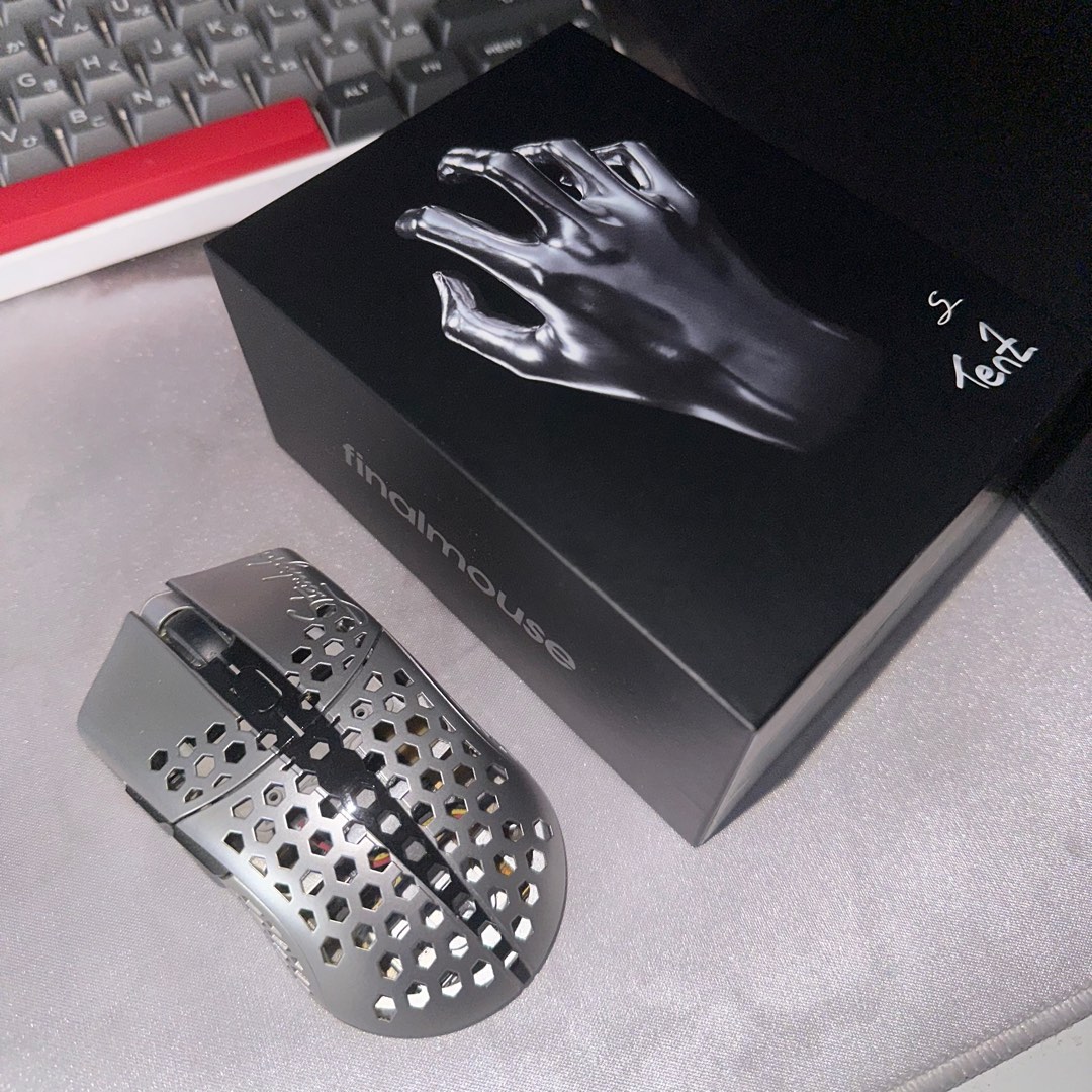 Tenz Finalmouse starlight small size, Computers & Tech, Parts ...