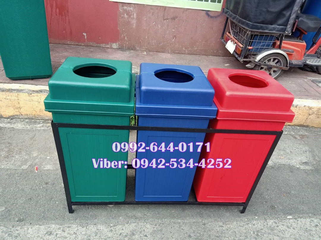 Untouchable trash bin set with metal frame on Carousell