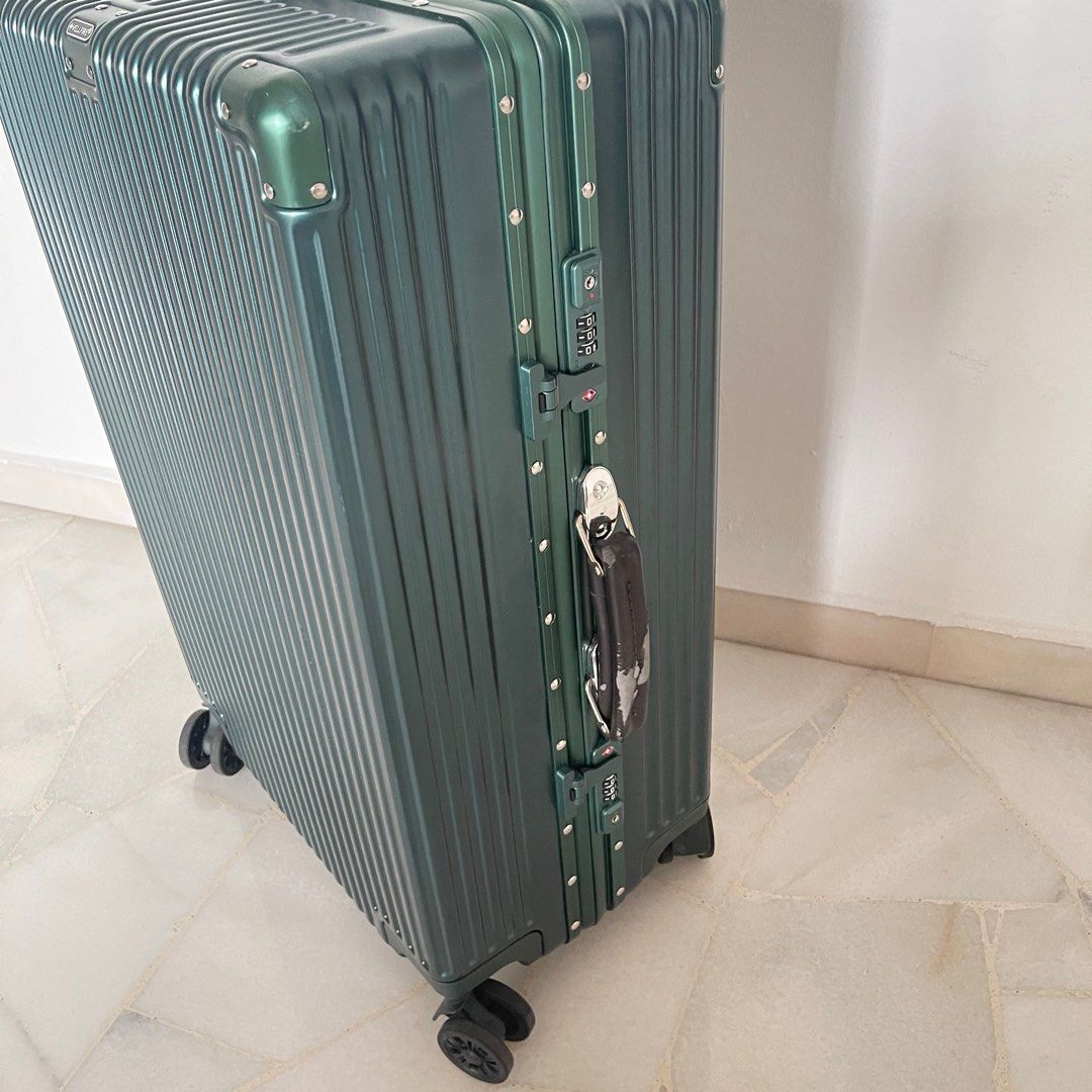 Vellfire Aluminium 24 Inch Hard Case Luggage, Hobbies & Toys, Travel ...