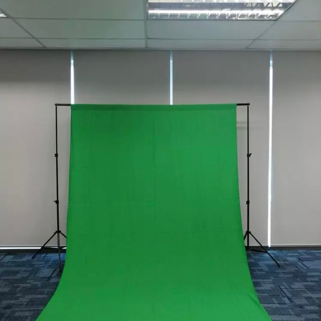 (VERY BIG!) Green Screen Set on Carousell