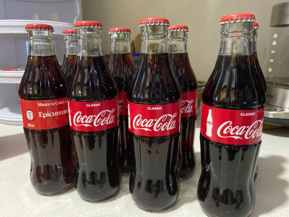 Vintage Coke Bottles Unopened Hobbies And Toys Memorabilia And Collectibles Vintage