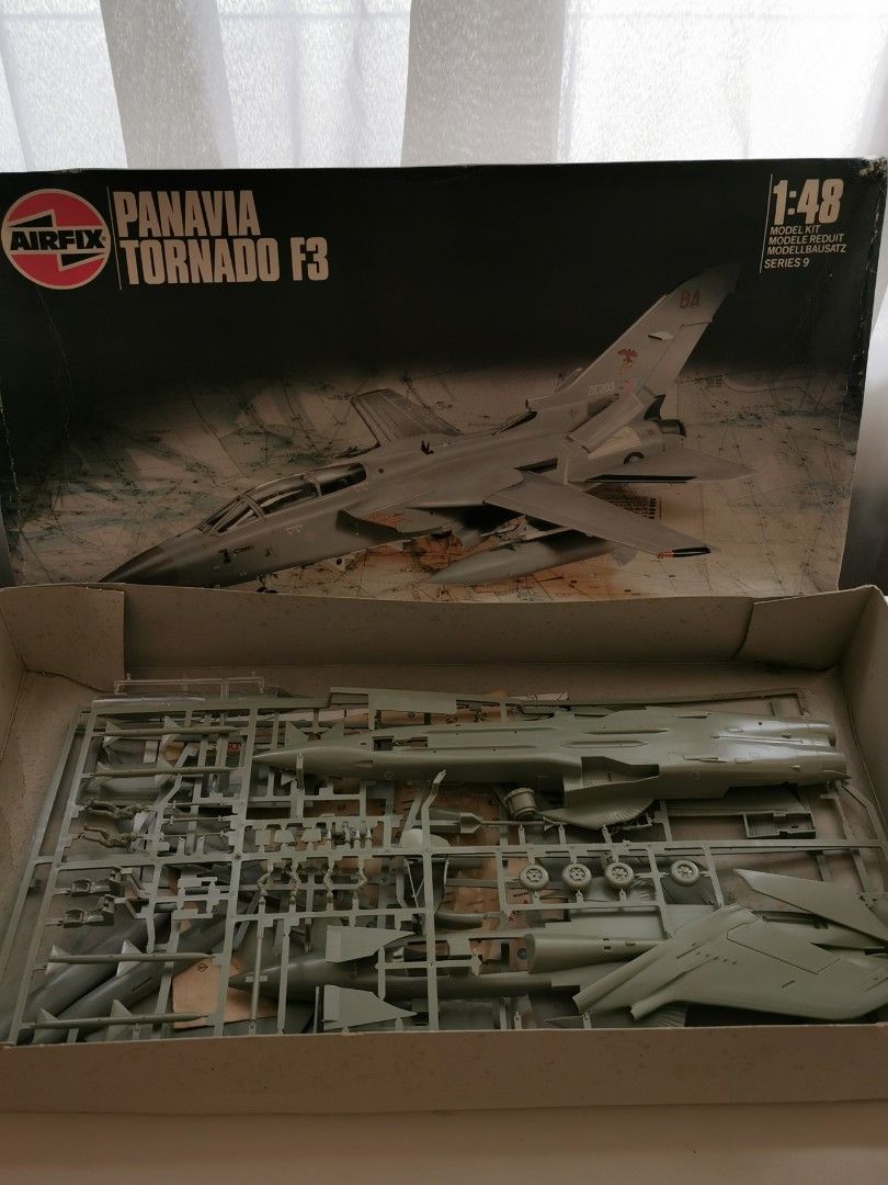 Vintage model kit bundle sale all items in one price, Airfix 1/48 model ...