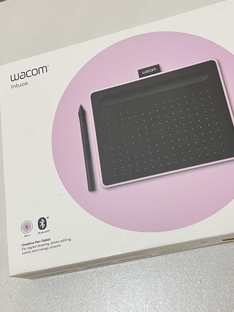 Wacom Intuos with Bluetooth (small) CTL4100WL, Computers & Tech, Parts ...