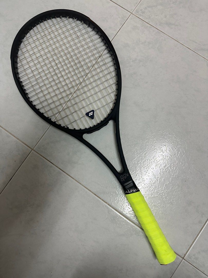 Wilson Pro Staff RF97 Autograph tennis racket, Sports Equipment, Sports ...