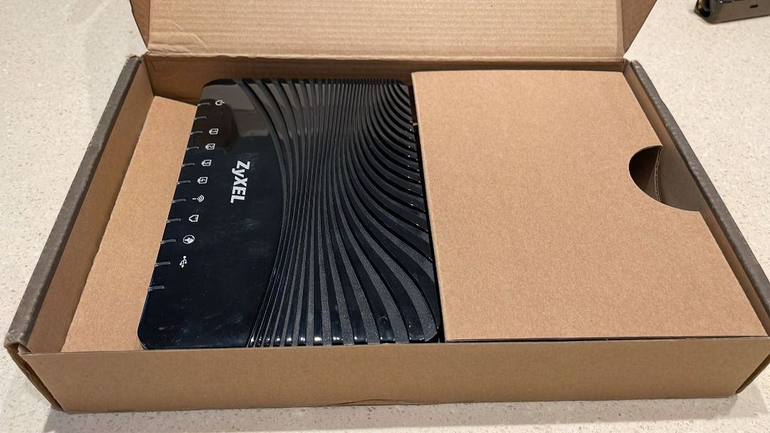 1860) Zyxel Wireless N VDSL2 4-port Gateway with USB [VMG1312-B10A-GB02V1F], Computers & Tech ...