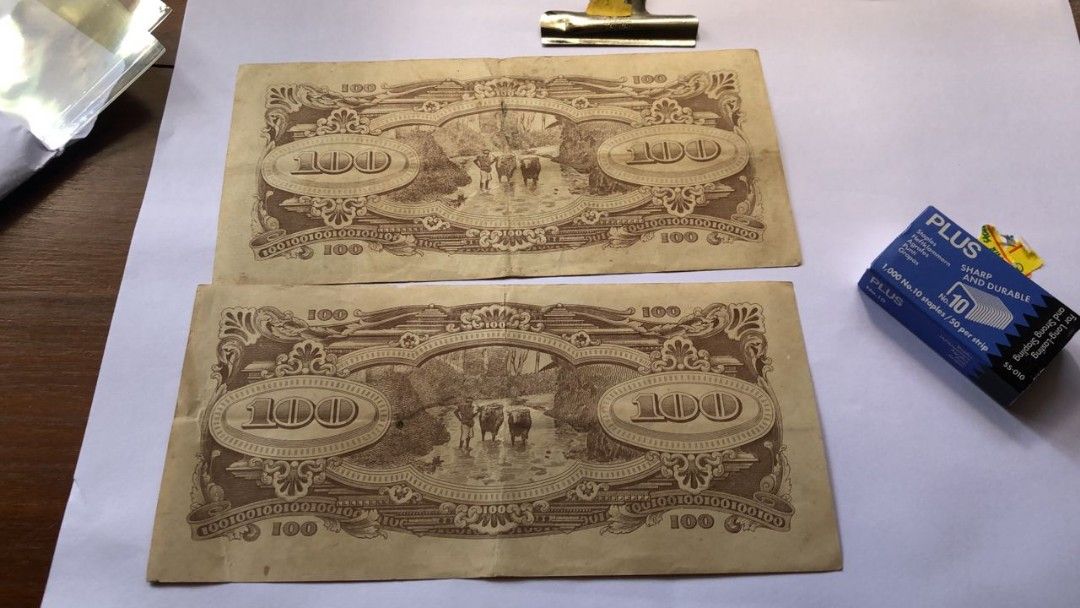 2 pcs 100 dollar zaman penjajahan jepun, Hobbies & Toys, Collectibles ...