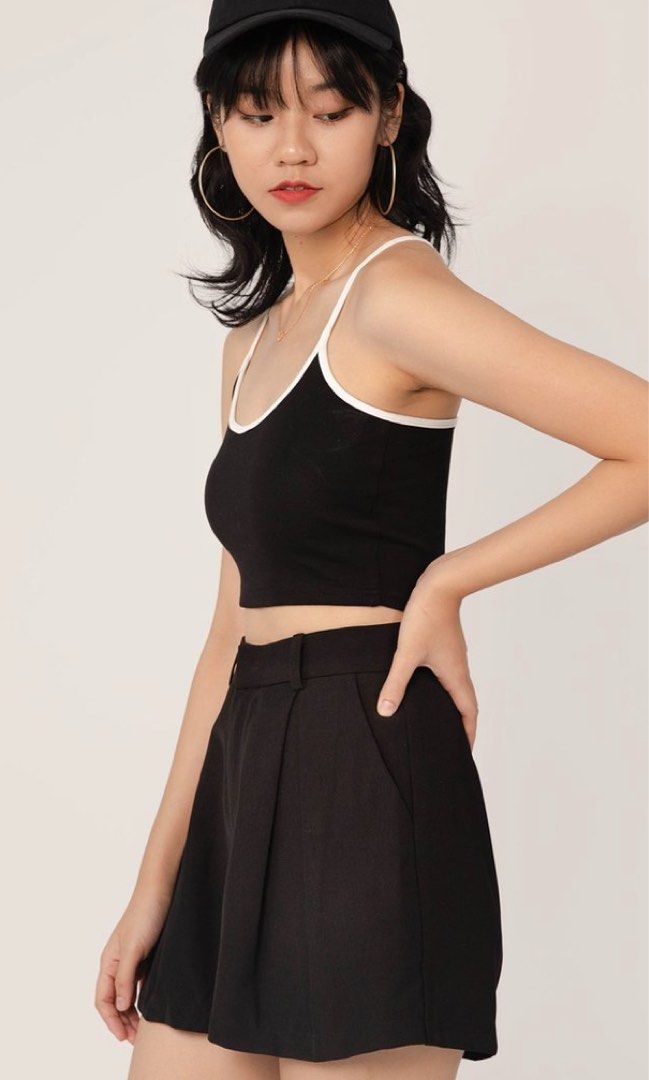 6style Fantasy Flare Shorts, Women's Fashion, Bottoms, Shorts on Carousell