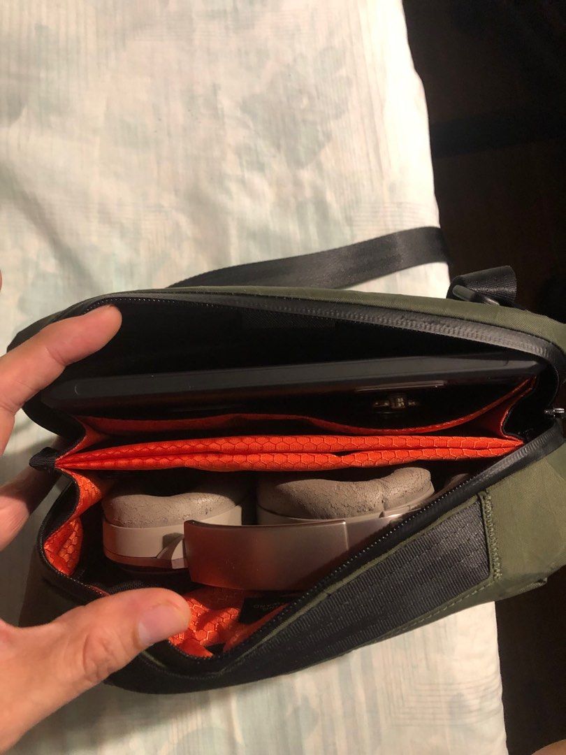 Alpaka Elements Tech Case Max, Men's Fashion, Bags, Sling Bags on Carousell