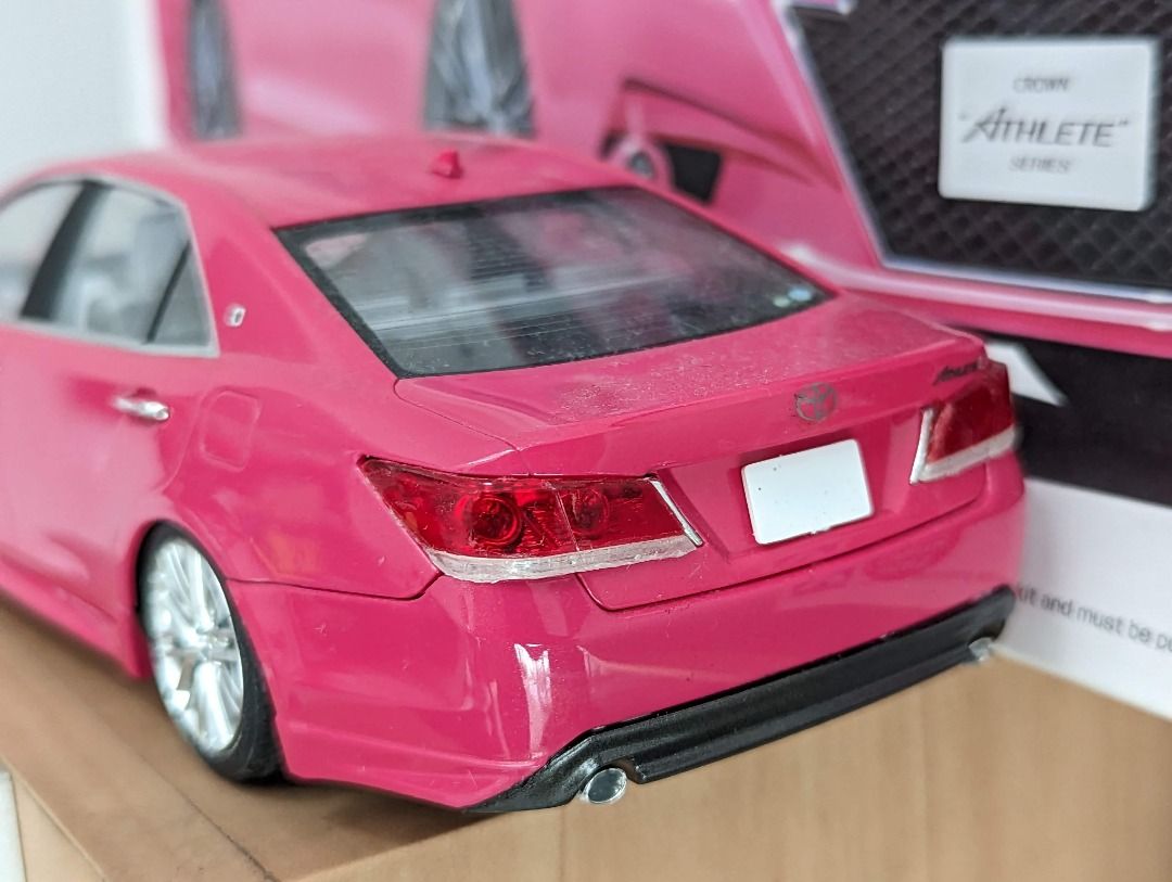 Aoshima Toyota Crown Athlete AWS210 Pink Pre Painted 1/24 Model Kit ...