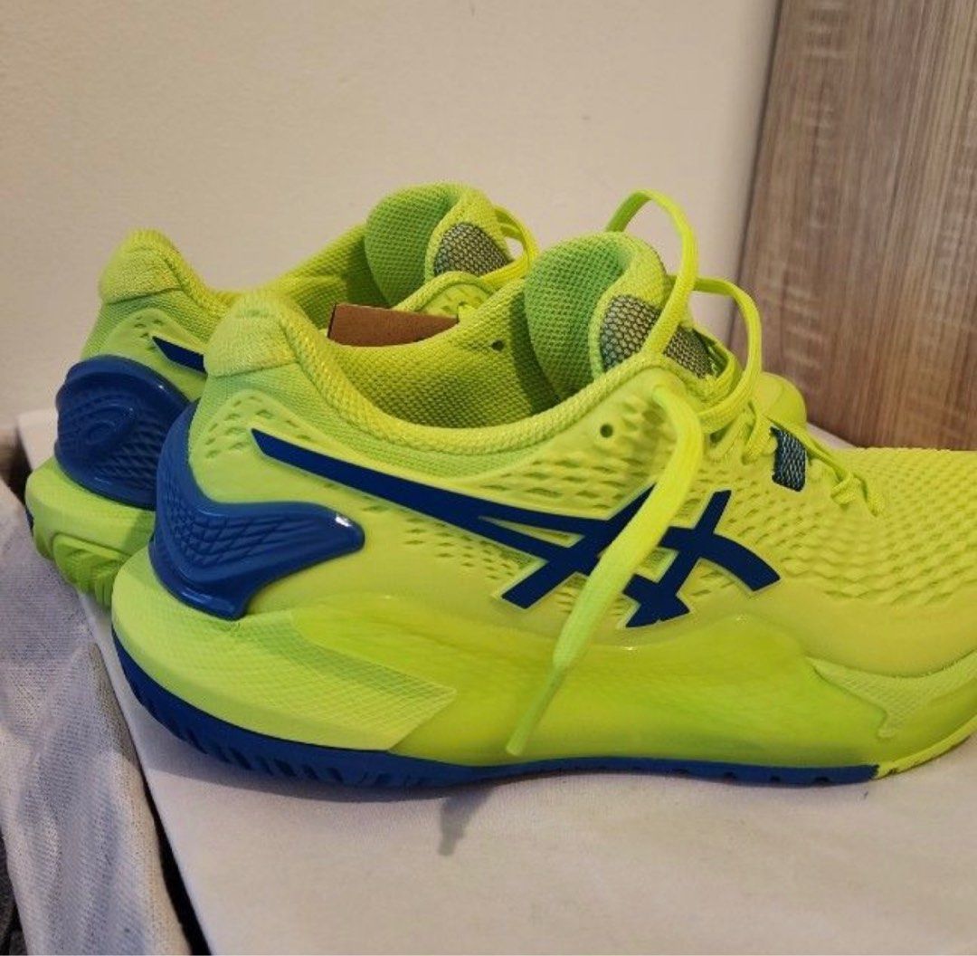 Asics gel resolution 9 terbaru, Fesyen Wanita, Sepatu di Carousell