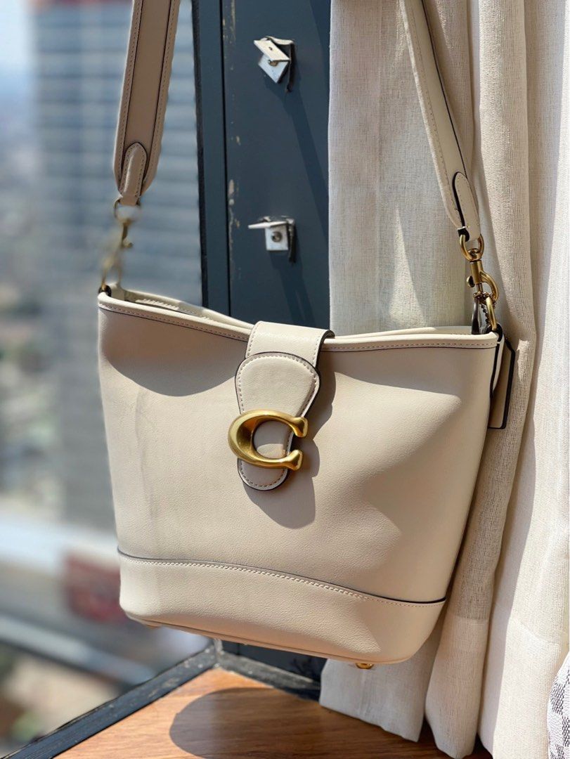 Authentic Coach CA112 tail shoulder bag handbag, Luxury, Bags & Wallets ...