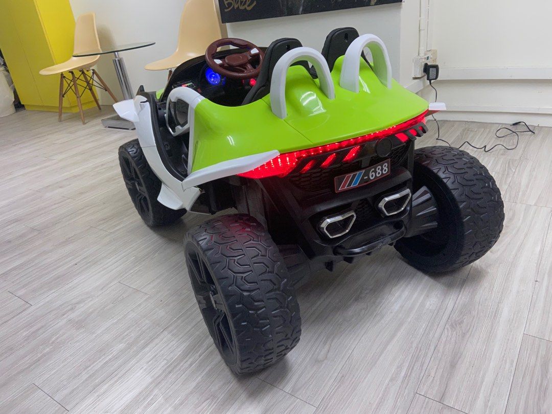 Bamper Bee Battery Operated Toy Car, Hobbies & Toys, Toys & Games on ...