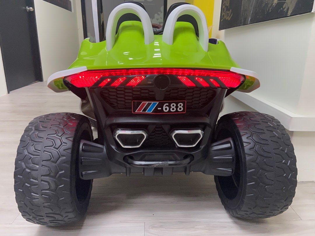 Bamper Bee Battery Operated Toy Car, Hobbies & Toys, Toys & Games on ...